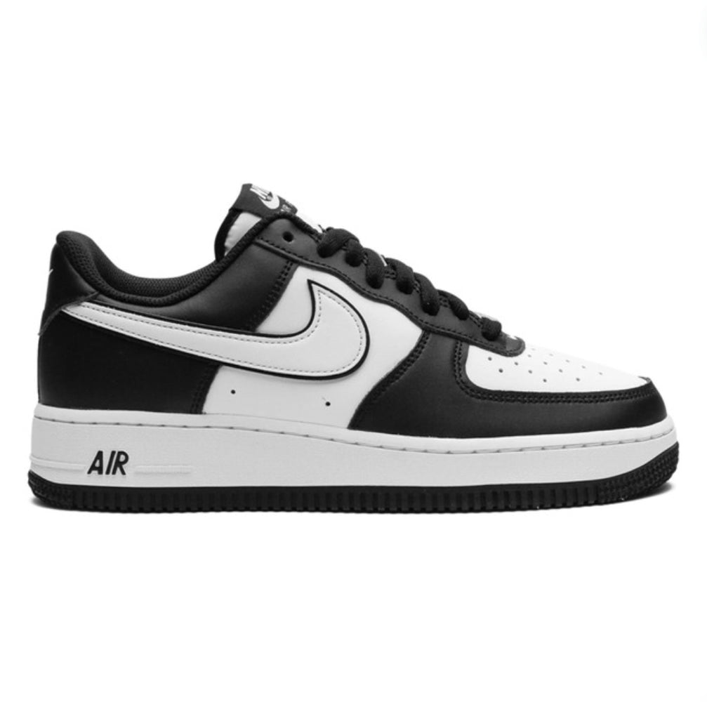 Air Force 1 “Panda” – SneakerLab